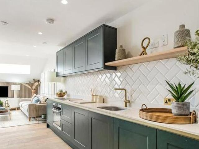 1 Bedroom Flat For Sale In Townmead Road