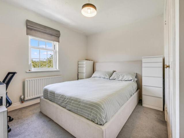 1 bedroom flat for sale in Townsend, Chancellor Park, Chelmsford, CM2