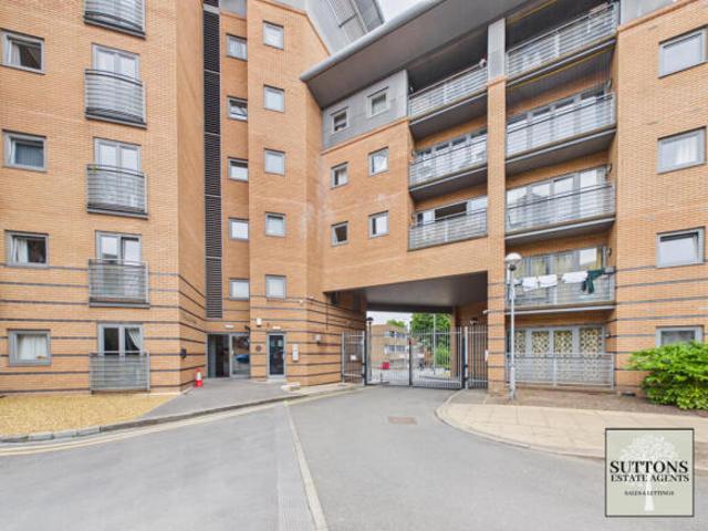 1 bedroom flat for sale in Triumph House, Manor House Drive, City Centre, CV1