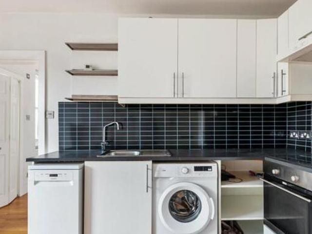 1 Bedroom Flat For Sale In Turnham Green, Chiswick