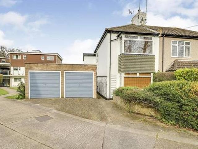 1 bedroom flat for sale in Underwood Square LeighOnSea SS9