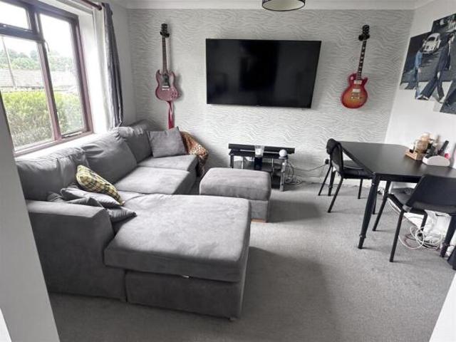 1 bedroom flat for sale in Underwood Road, Plymouth, PL7