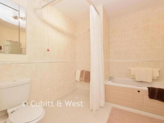 1 bedroom flat for sale in Union Place, Worthing, West Sussex, BN11