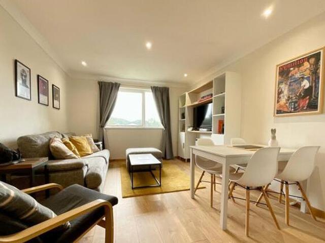 1 Bedroom Flat For Sale In Usk