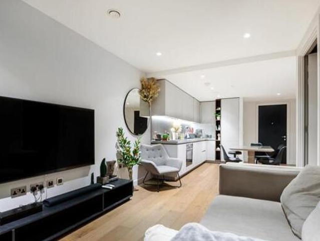 1 Bedroom Flat For Sale In Upper Riverside, Greenwich Peninsula