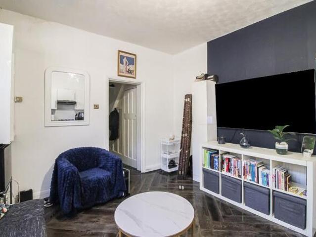 1 bedroom flat for sale in Victoria Avenue, Southend on Sea, SS2