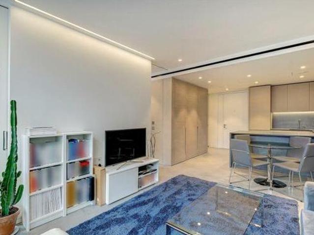 1 Bedroom Flat For Sale In Victoria, London