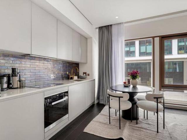1 bedroom flat for sale in Victoria Street, Strutton Ground, SW1H
