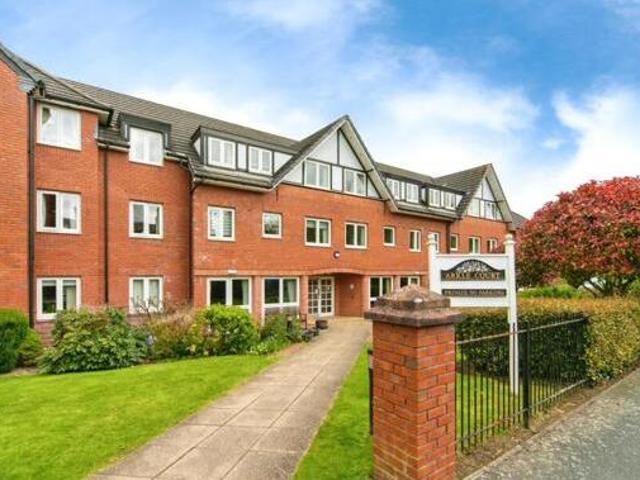 1 Bedroom Flat For Sale In Vicars Cross, Chester