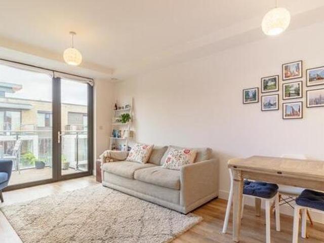 1 Bedroom Flat For Sale In Wandsworth, London