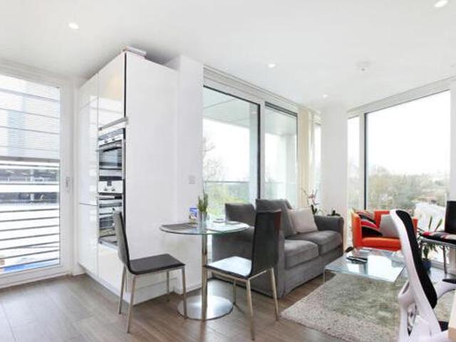 1 Bedroom Flat For Sale In Wandsworth, London