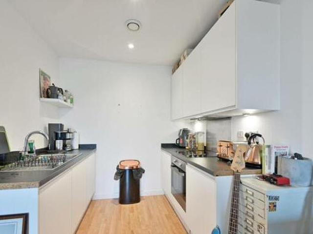 1 Bedroom Flat For Sale In Wandsworth Town, London