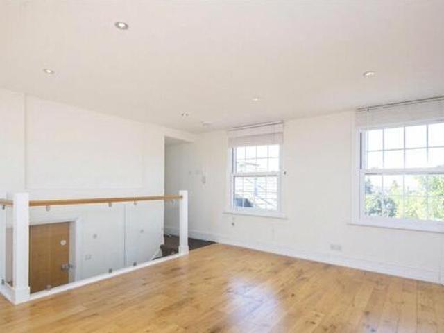 1 Bedroom Flat For Sale In Walthamstow, London