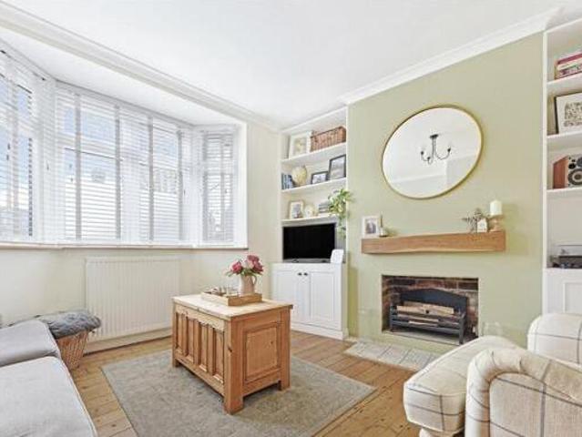 1 Bedroom Flat For Sale In Walthamstow, London