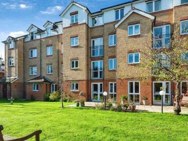 1 Bedroom Flat For Sale In Wallington