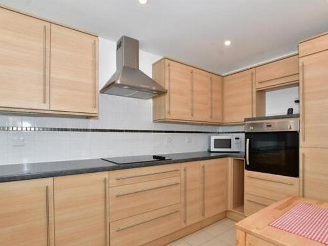 1 Bedroom Flat For Sale In Wallington