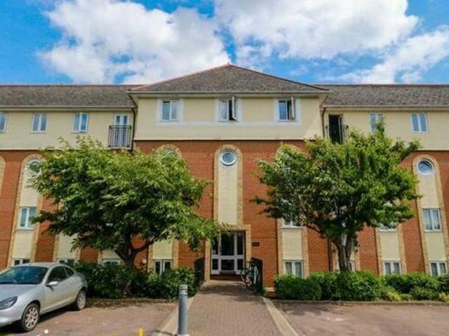 1 bedroom flat for sale in Walsingham Close Hatfield AL10