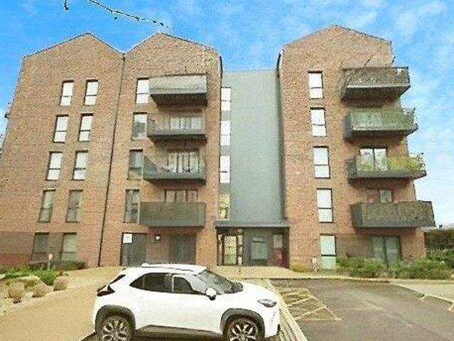 1 Bedroom Flat For Sale In Watford, Hertfordshire