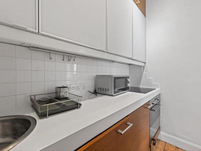 1 bedroom flat for sale in Wellington Street, Hillside, Edinburgh, EH7