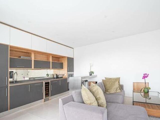 1 Bedroom Flat For Sale In West Hampstead, London