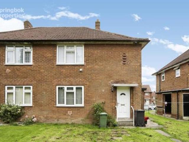 1 Bedroom Flat For Sale In West Park, Leeds