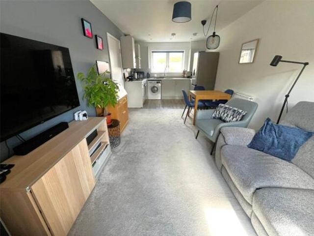 1 bedroom flat for sale in West Siding, Basingstoke, Hampshire, RG24