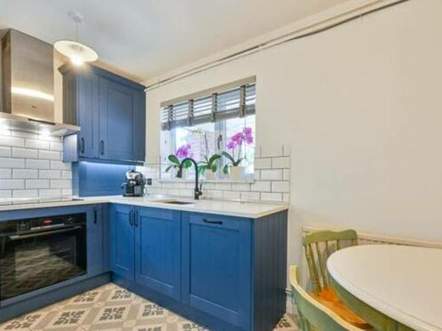 1 Bedroom Flat For Sale In West Twyford, London
