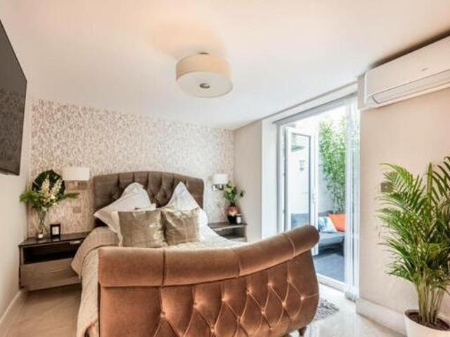 1 Bedroom Flat For Sale In Westbourne Grove, London