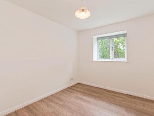 1 bedroom flat for sale in Western Avenue, Brentwood, CM14