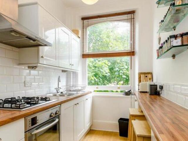 1 Bedroom Flat For Sale In Wimbledon Village, London