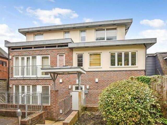 1 Bedroom Flat For Sale In Winchester City Centre