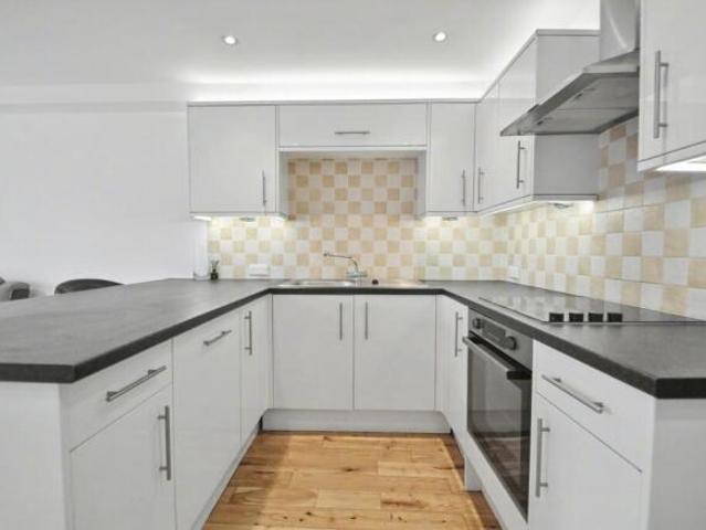 1 bedroom flat for sale in Winchester, SO23