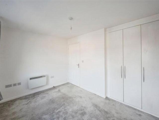 1 bedroom flat for sale in Windermere Drive, Doncaster, South Yorkshire, DN4