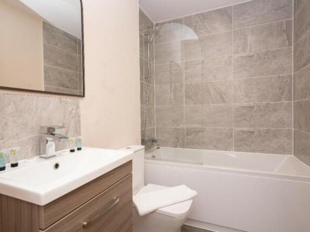 1 bedroom flat for sale in Windsor Street, Manchester, Greater Manchester, M5