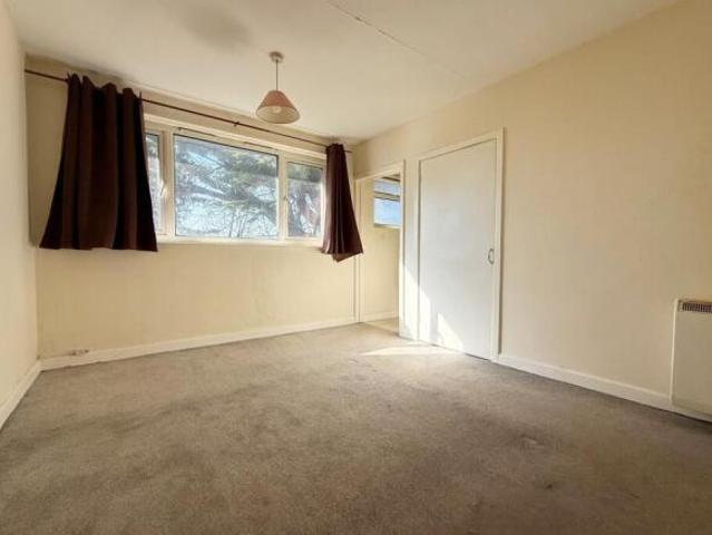 1 bedroom flat for sale in Woolston, SO19