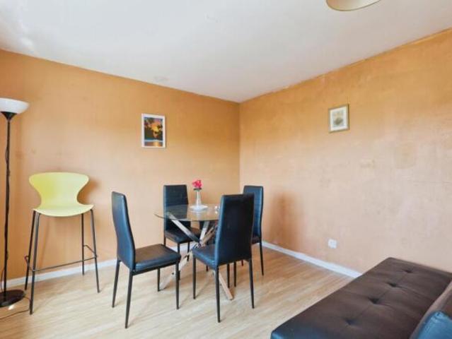 1 bedroom flat for sale in Woolwich Common, London, SE18