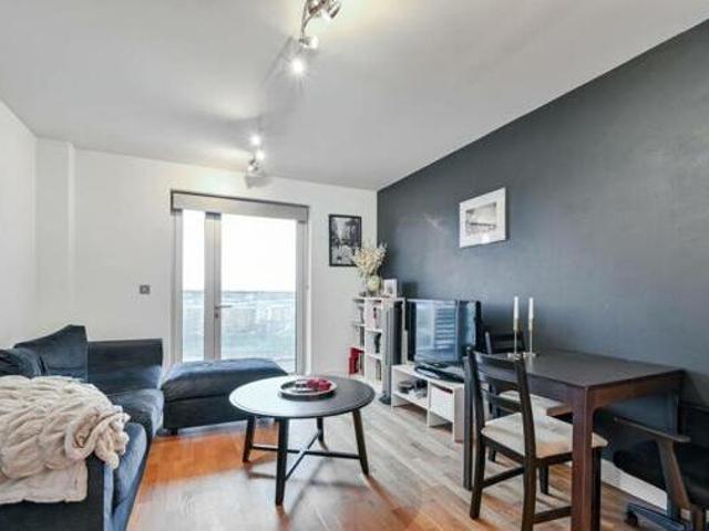 1 Bedroom Flat For Sale In Woolwich, London