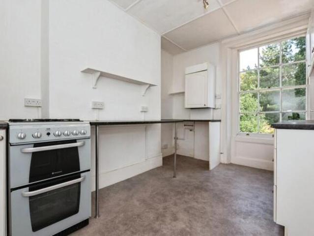 1 bedroom flat for sale in Wrotham Road, Gravesend, Kent, DA11