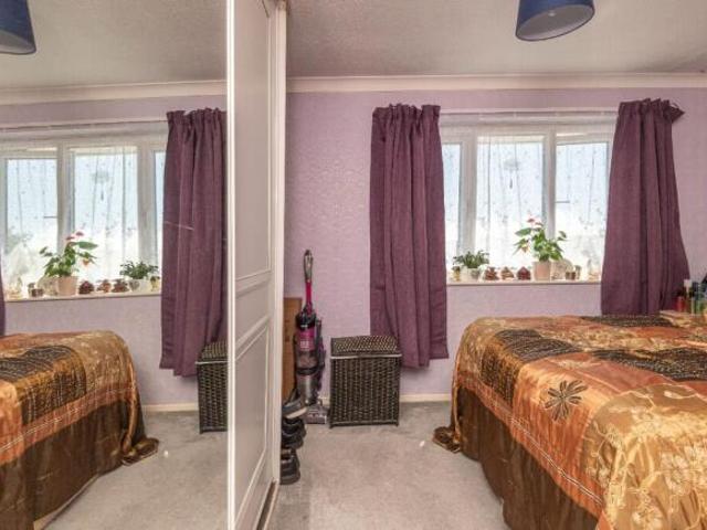 1 bedroom flat for sale in Acaster Drive, Bradford, West Yorkshire, BD12