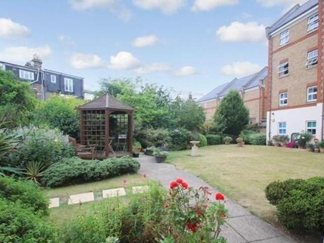 1 Bedroom Flat For Sale In Acton