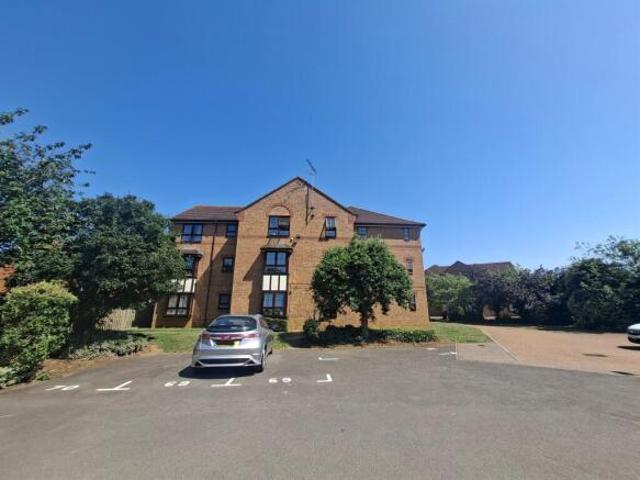1 bedroom flat for sale in Albany Walk, Peterborough, PE2