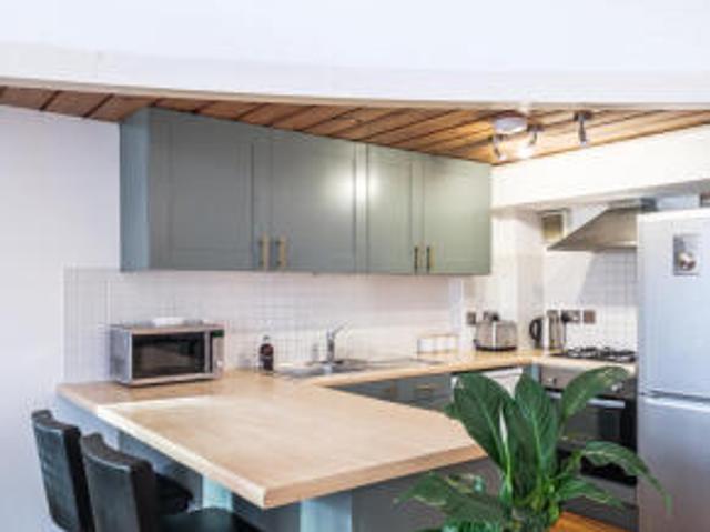 1 bedroom flat for sale in Alpha House, Brixton, SW4