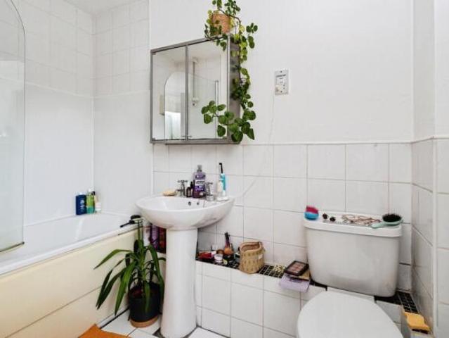 1 bedroom flat for sale in Ambrose Gardens, West Didsbury, Manchester, Greater Manchester, M20