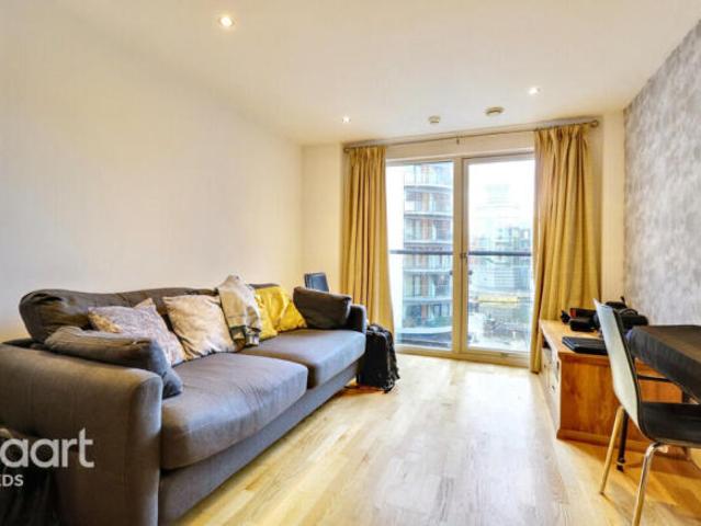 1 bedroom flat for sale in Armouries Way, LEEDS, LS10