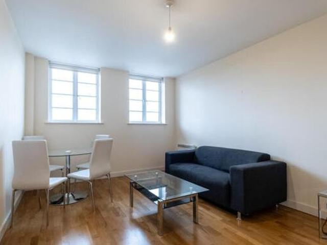 1 Bedroom Flat For Sale In Axminster Road, Holloway