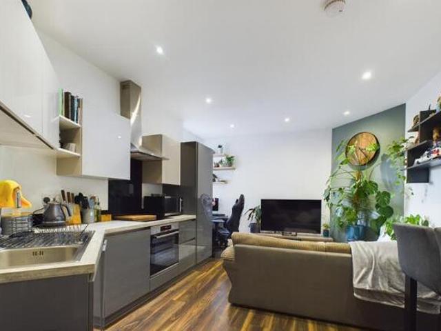 1 Bedroom Flat For Sale In Basingstoke