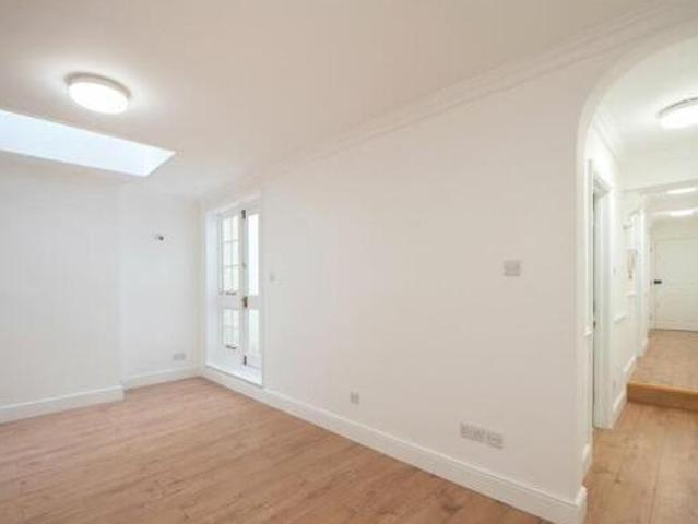 1 Bedroom Flat For Sale In Bayswater