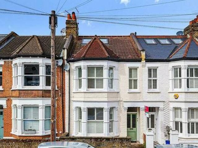 1 bedroom flat for sale in Bendemeer Road Putney SW15