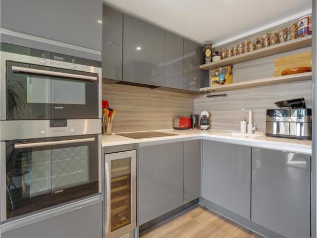 1 bedroom flat for sale in Beacon Tower, Wandsworth, SW18