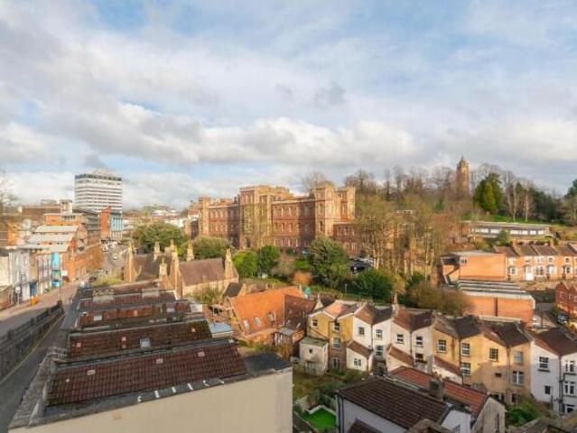 1 bedroom flat for sale in Bellevue, Clifton, BS8